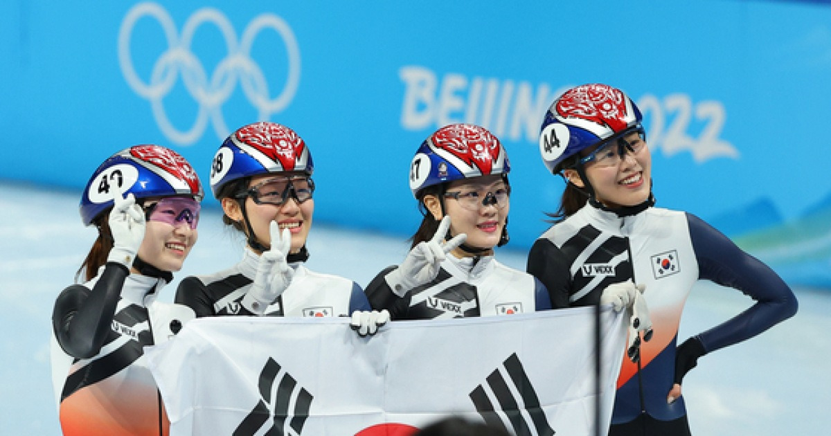 Short track team overcome hurdles to take relay silver