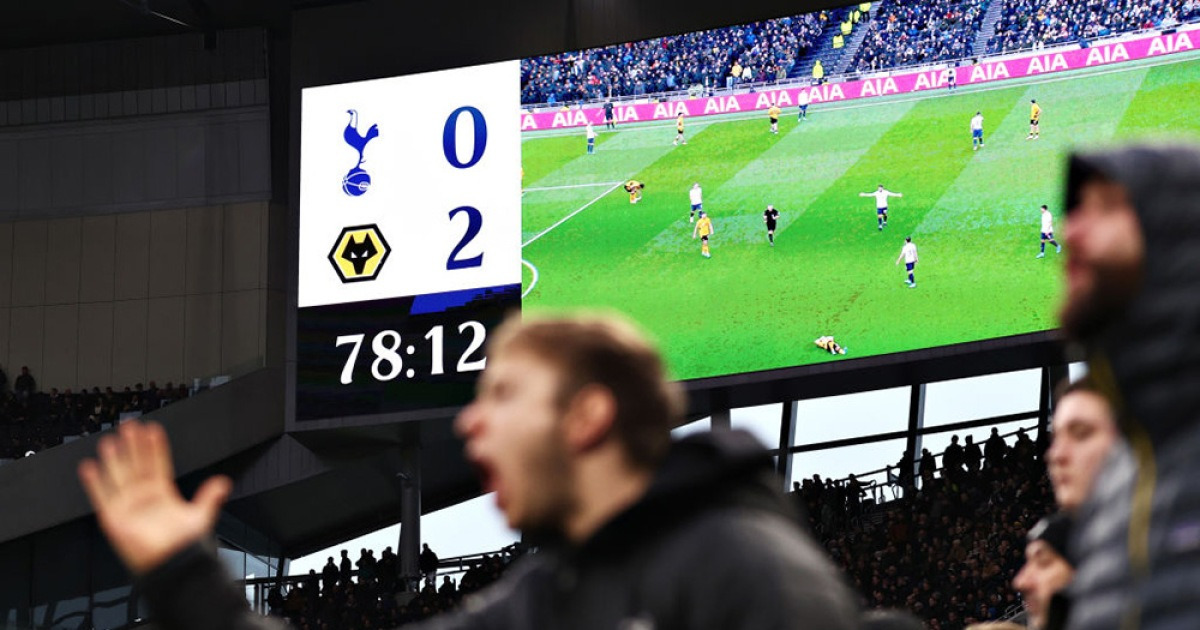 [EPL 25R] '손흥민-황희찬 맞대결 성사' 토트넘, 울버햄프턴에 0-2 덜미..3연패