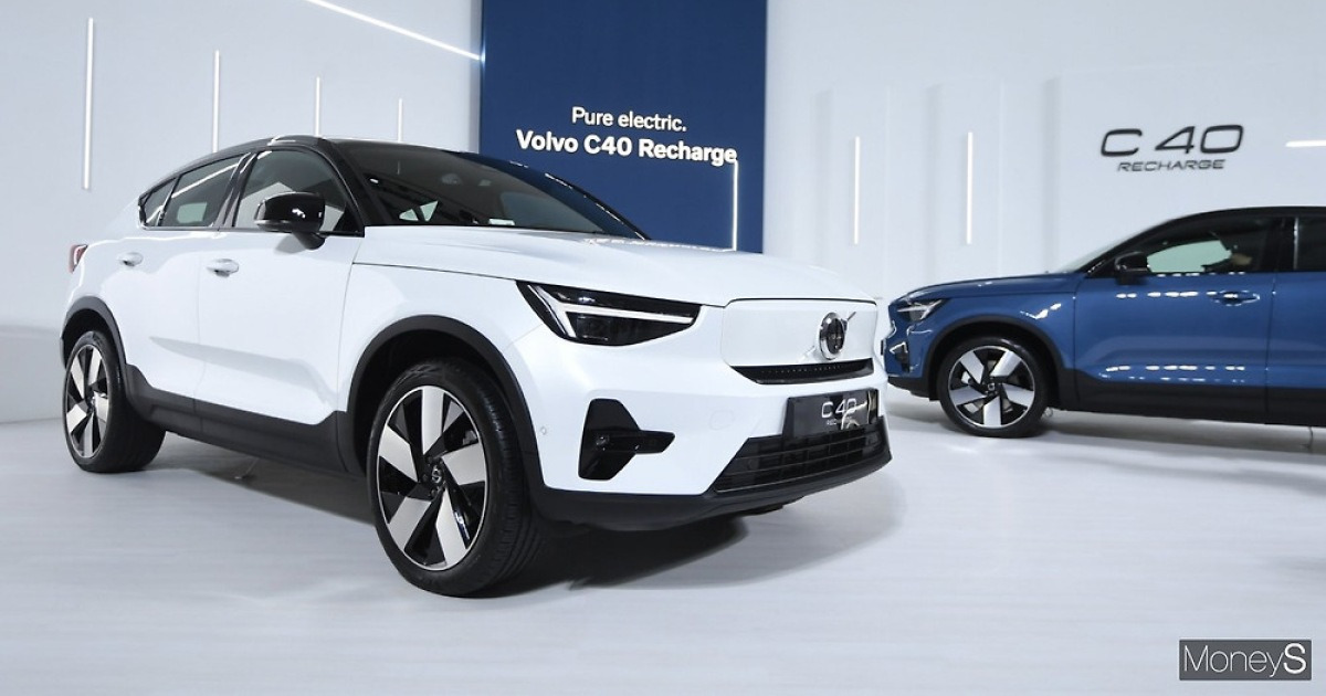 볼보 전기 SUV 'C40 리차지' 1회 충전에 356km 주행.. 보조금은?