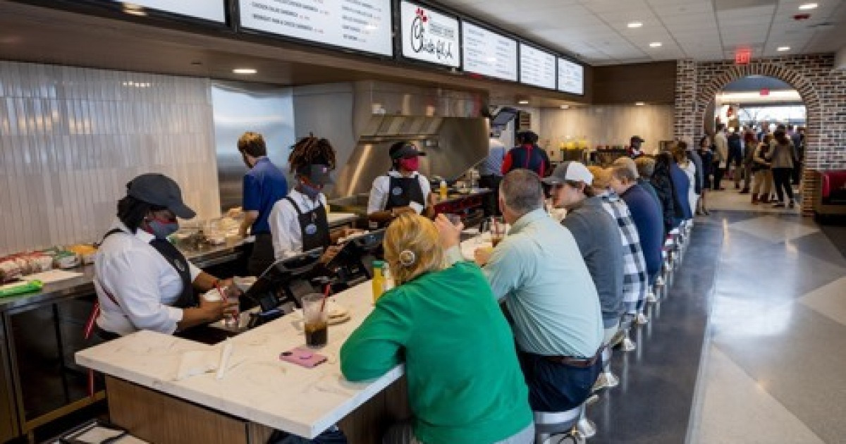 USA CHICK FIL A DWARF HOUSE REOPENING