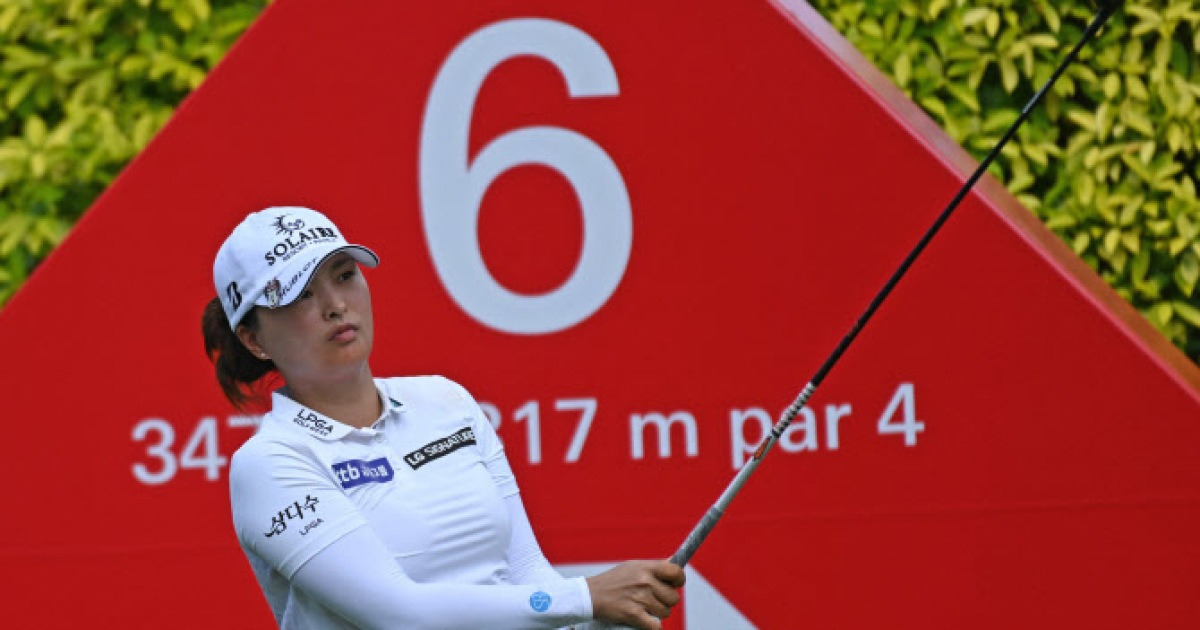 '13R 연속 60대 타수' 고진영, 양희영과 HSBC 2R 공동 선두