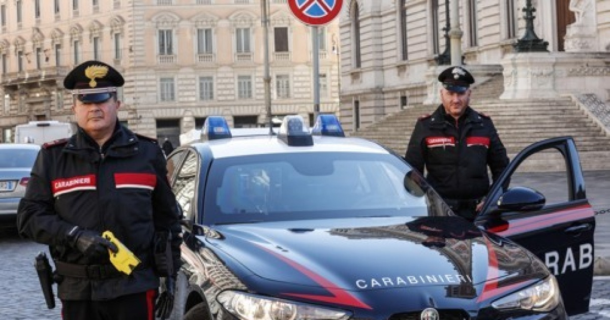 ITALY POLICE WEAPONS