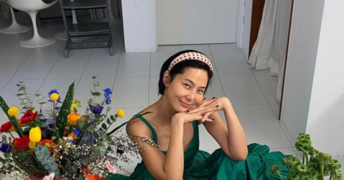 마이큐♥ 김나영 연애하더니 더 사랑스러워져 거실 가득 꽃밭됐네