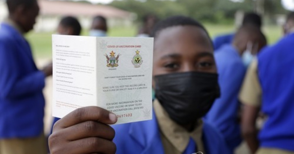 ZIMBABWE HEALTH COVID-19 VACCINATION
