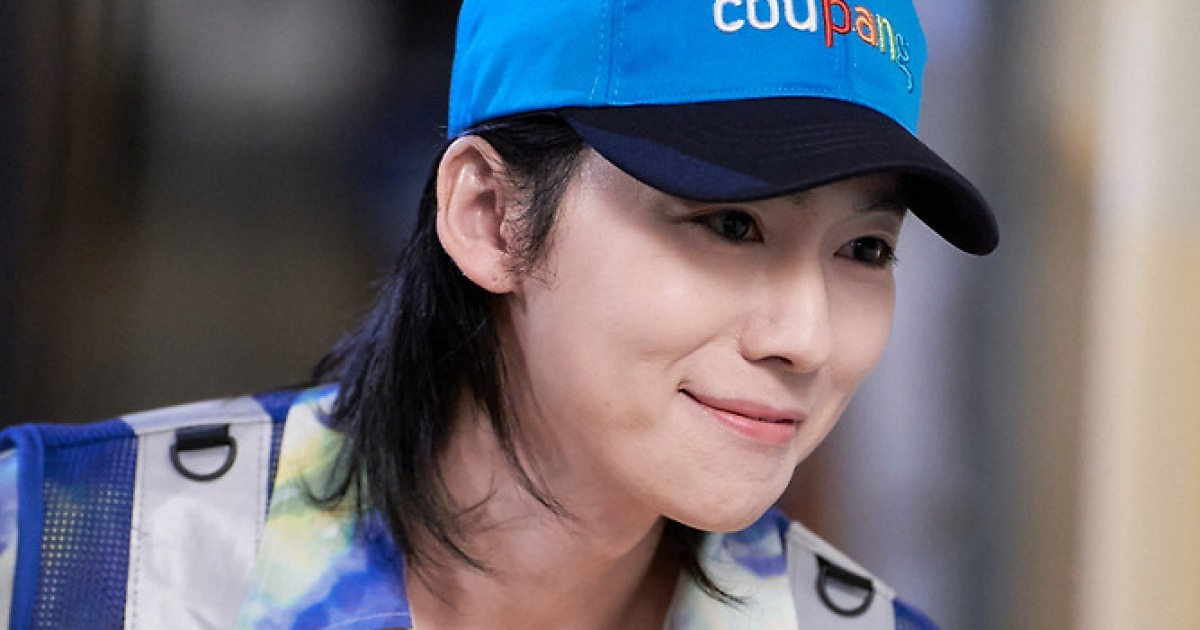 'SNL2' 송민호, 단골 이수지 사이에 두고 김진우·이승훈과 경쟁