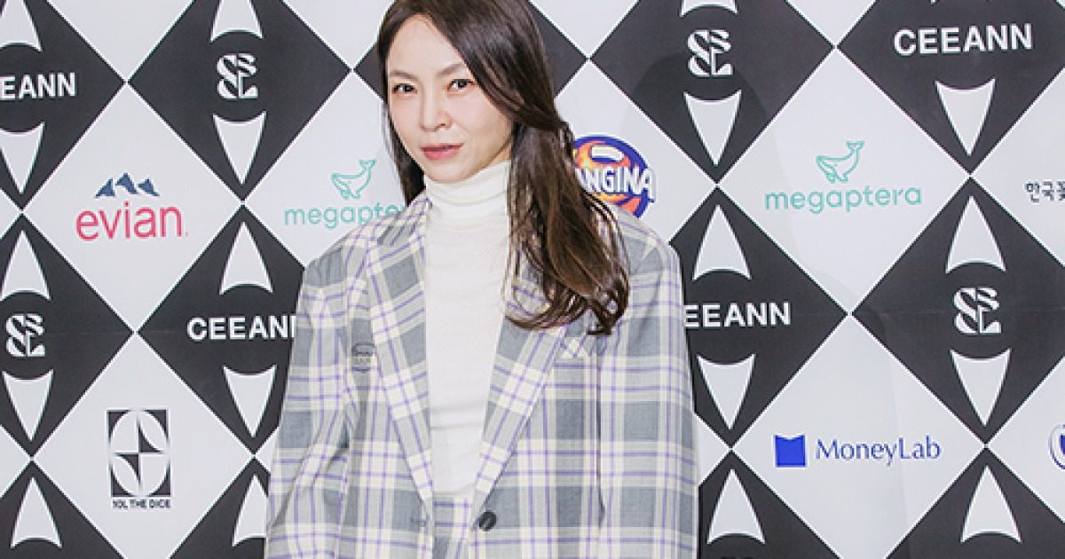 [bnt포토] 왁스 '찌릿찌릿, 눈빛카리스마'(CEEANN 패션쇼)