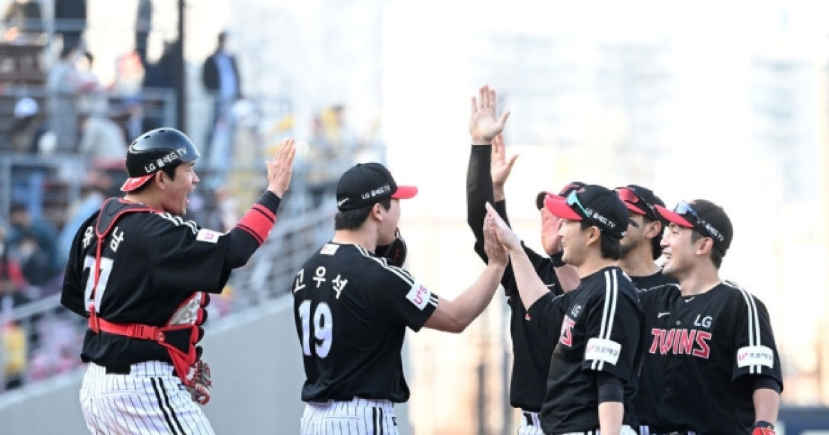 컴투스 'OOTP 베이스볼', 2022 KBO 우승팀 'LG 트윈스' 전망