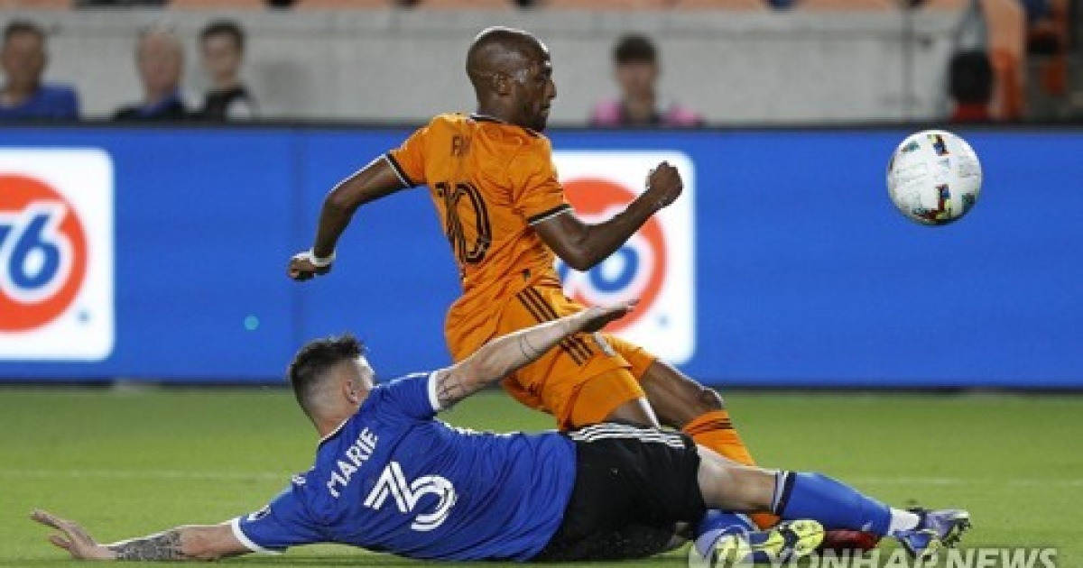MLS Earthquakes Dynamo FC Soccer
