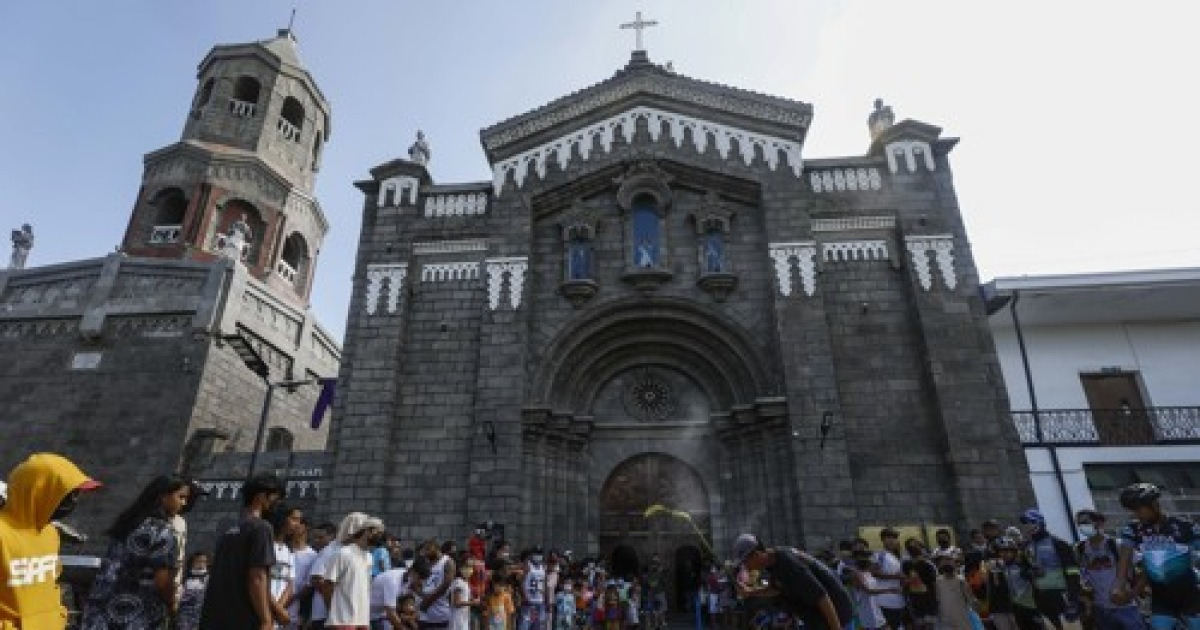 PHILIPPINES BELIEF LENT HOLY WEEK