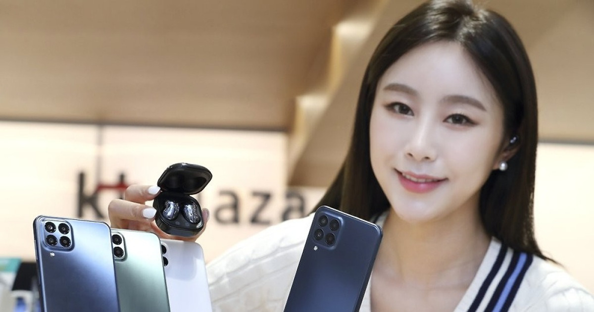 KT, 5G 스마트폰 '갤럭시 Jump2' 단독 출시