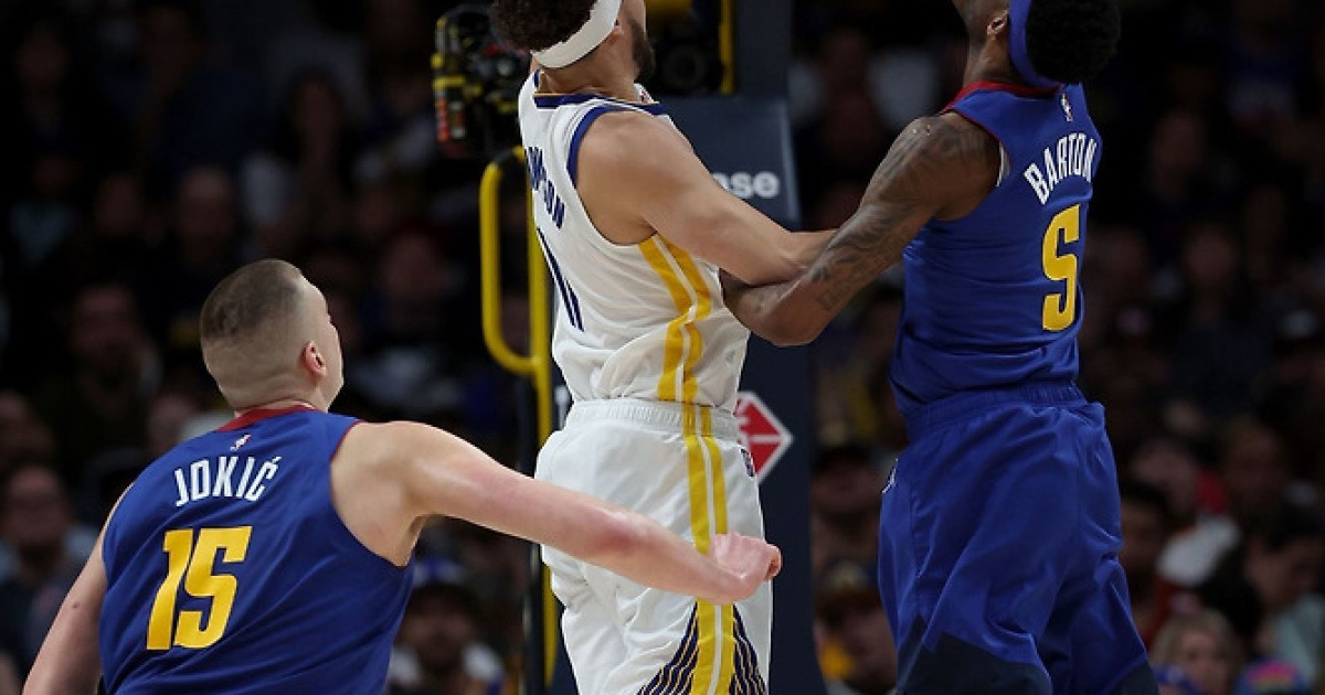 '스플래시 트리오 80점 합작' GSW 3연승..PO 2R까지 단 1승