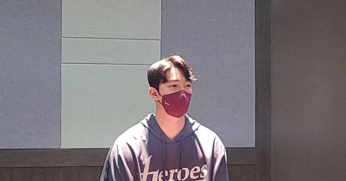 무사만루 KKK, 158km 광속구 투수의 소박한 목표 '150K'