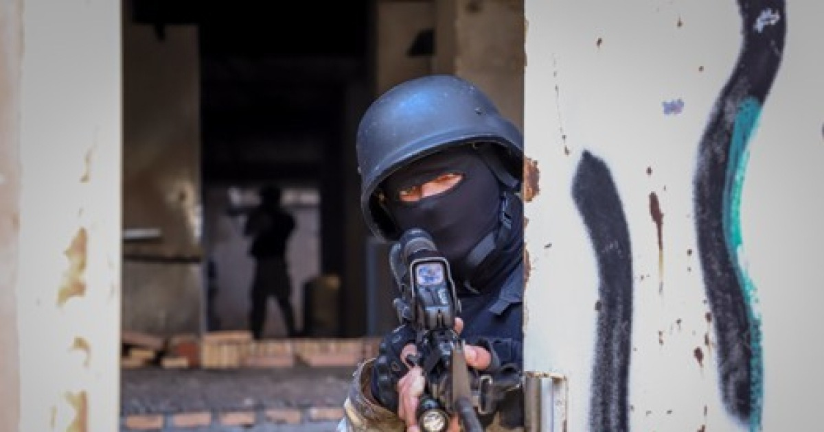 PARAGUAY POLICE DRILL