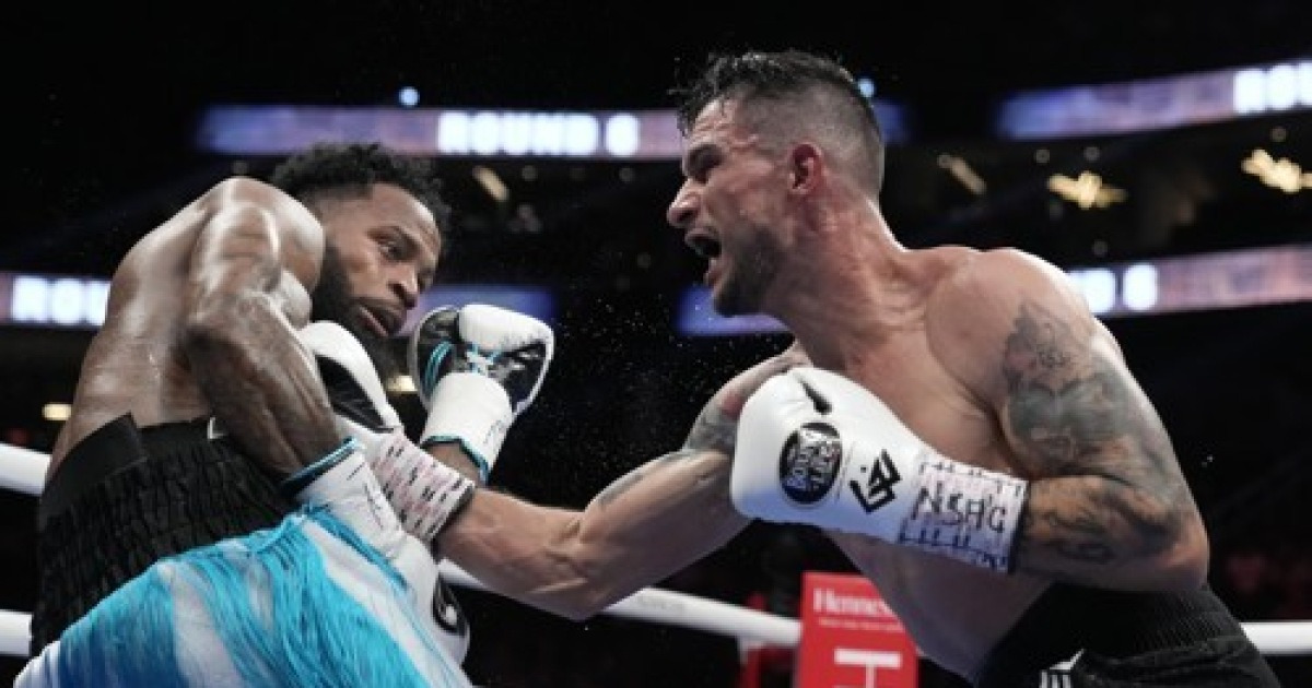 Love Valenzuela Boxing