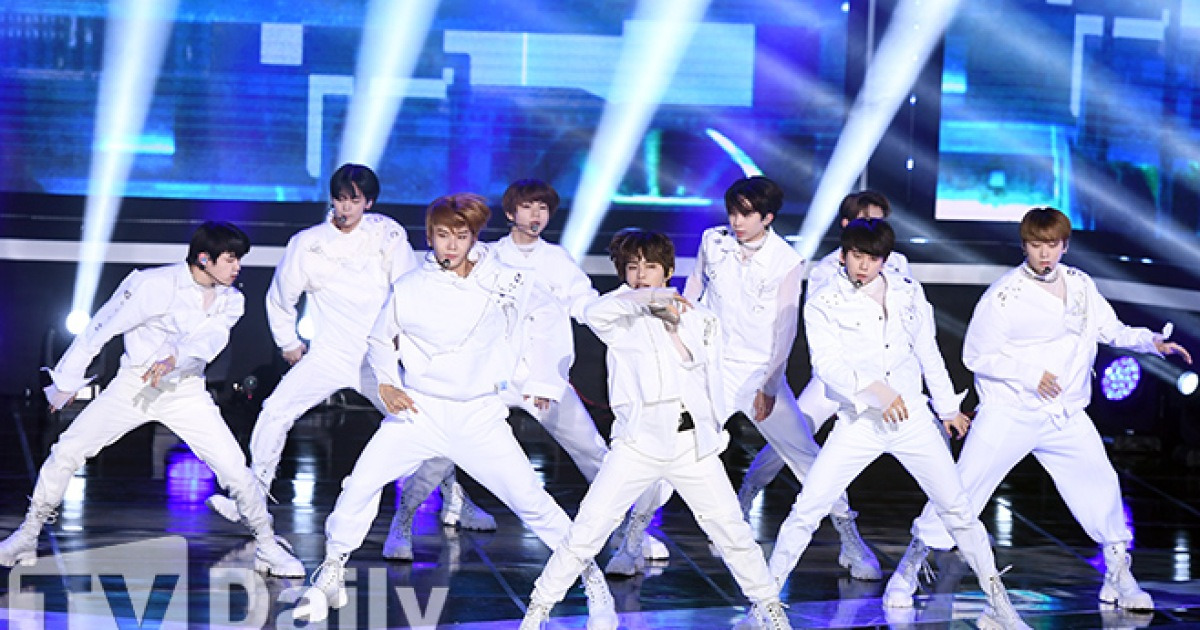 [TD포토] T1419 '무대 꽉 채운 존재감'