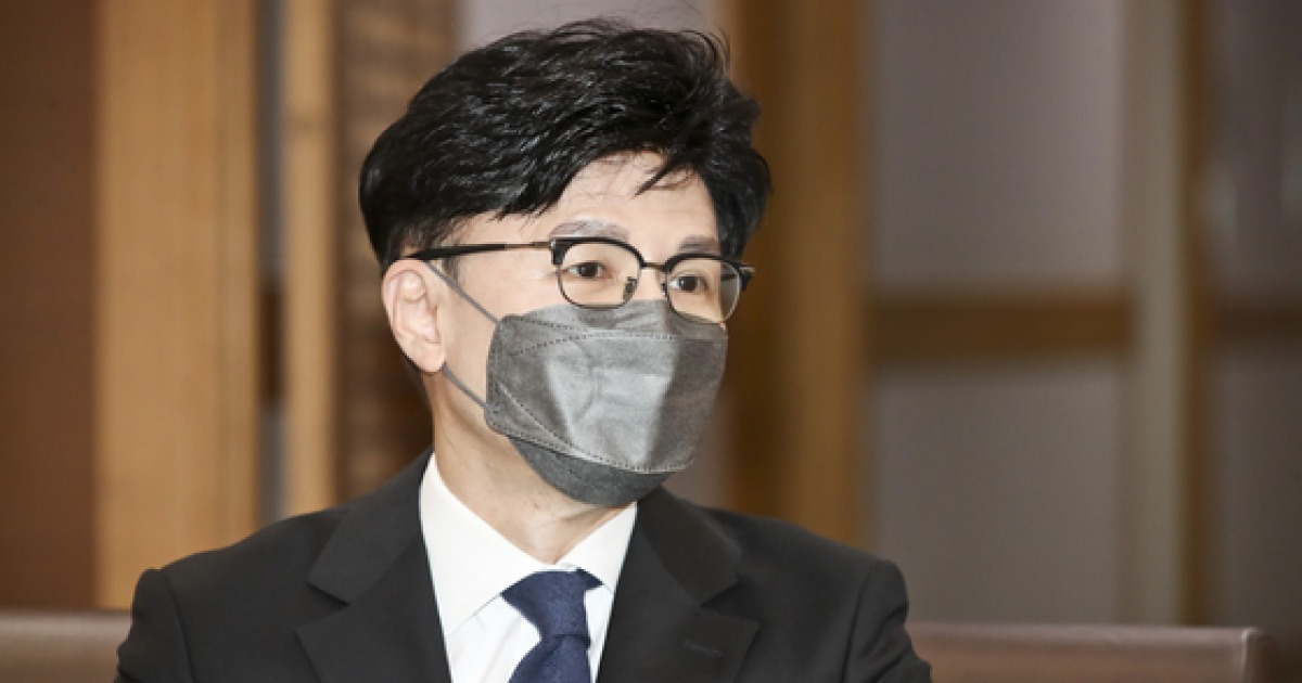 Justice Minister Han Dong-hoon has big immigration ideas