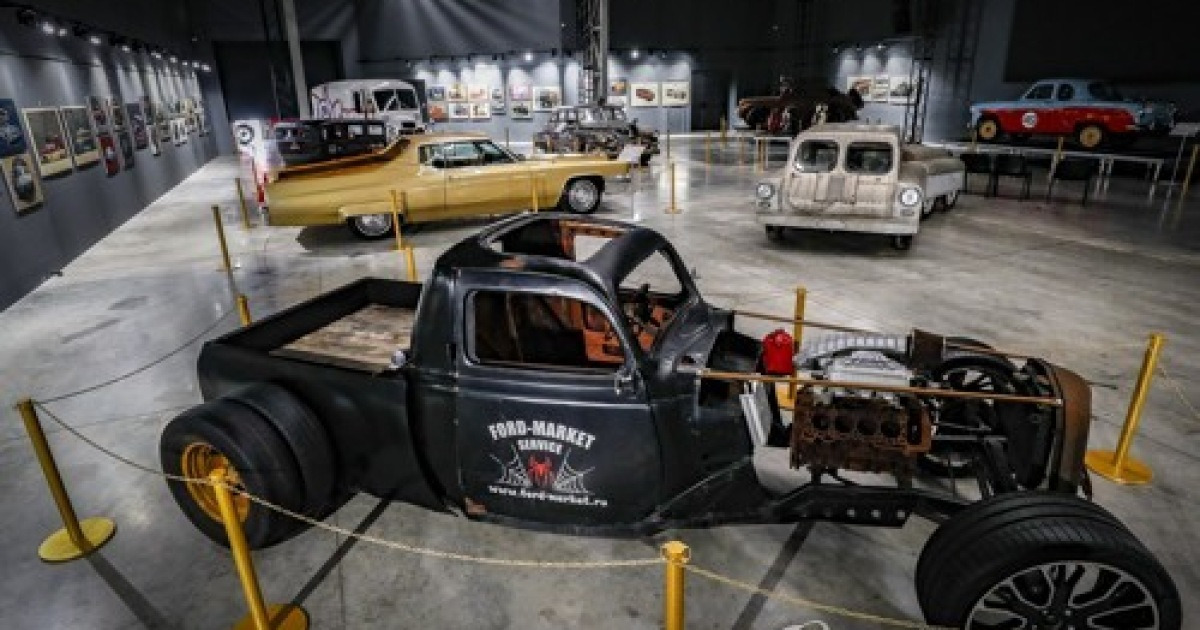 RUSSIA SECRET GARAGE