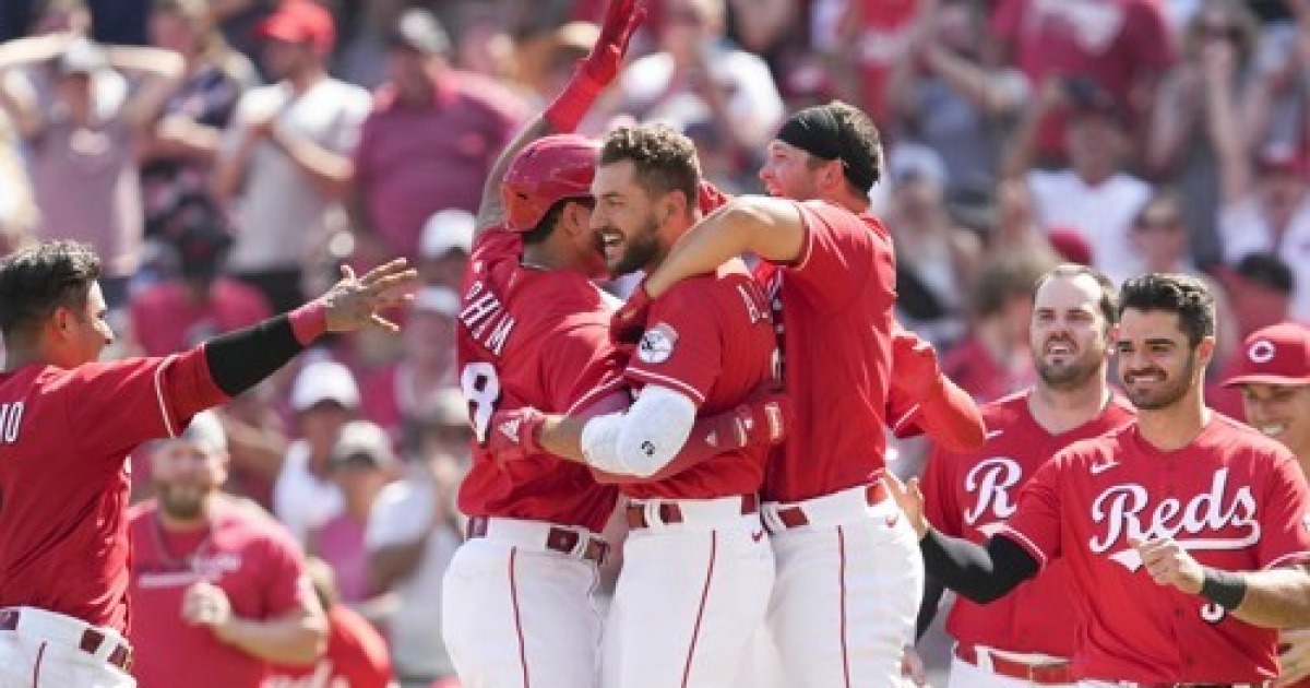 Braves Reds Baseball