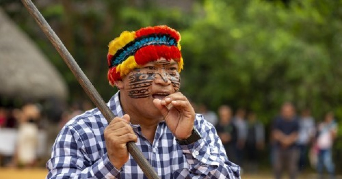 ECUADOR INDIGENOUS PEOPLE