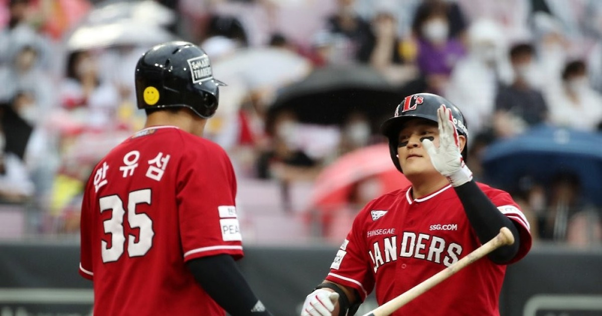 추신수 결승 3점포..SSG, KIA에 올 시즌 10승 2패 절대 우세