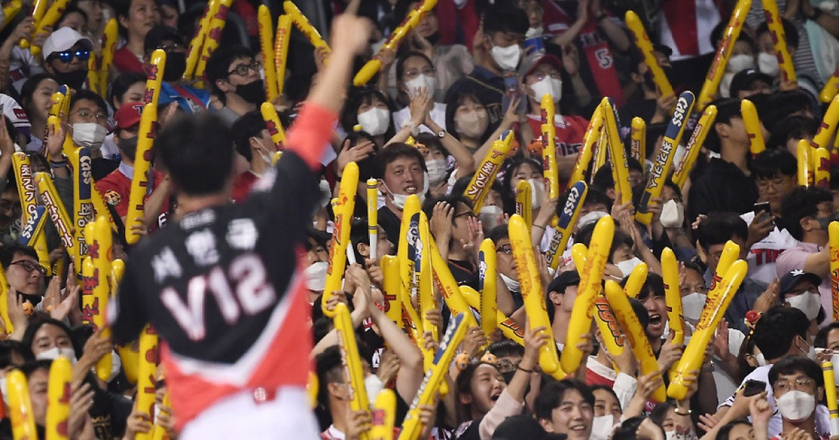 관중 회복노리는 KBO리그.. 여성 관중을 잡아라[SC포커스]