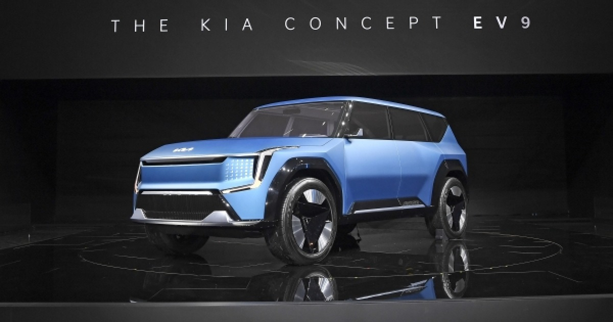 EV9 축소판! 기아 EV4 내년초 공개..최장 주행거리 도전 | 카가이