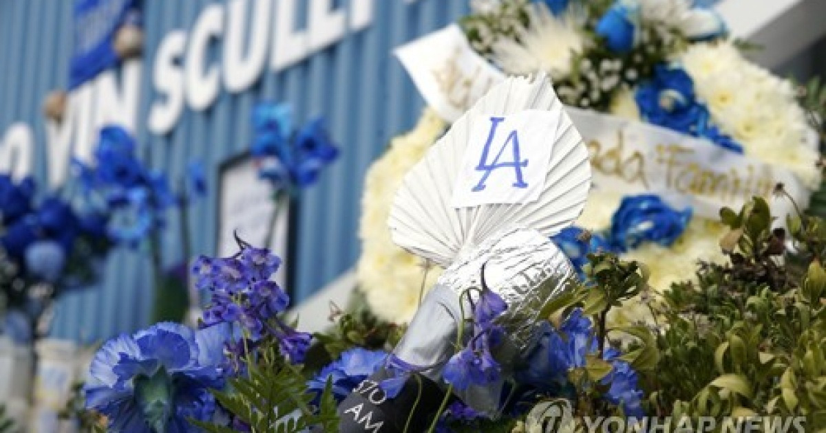 Obit Mourning Scully Dodgers Baseball