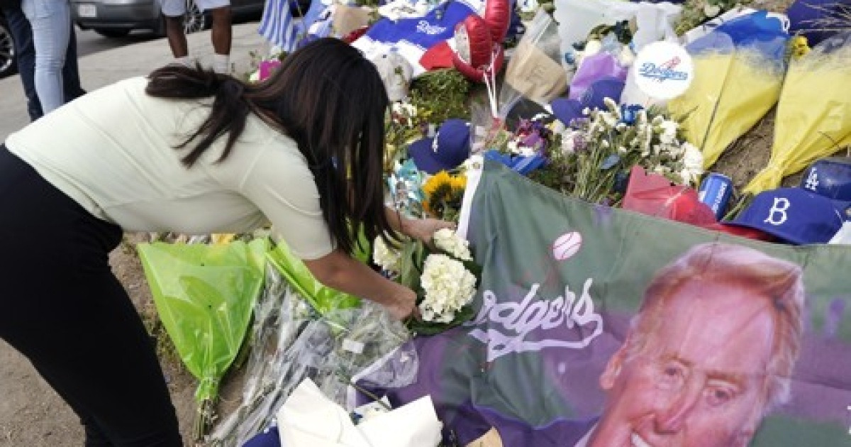 Obit Mourning Scully Dodgers Baseball