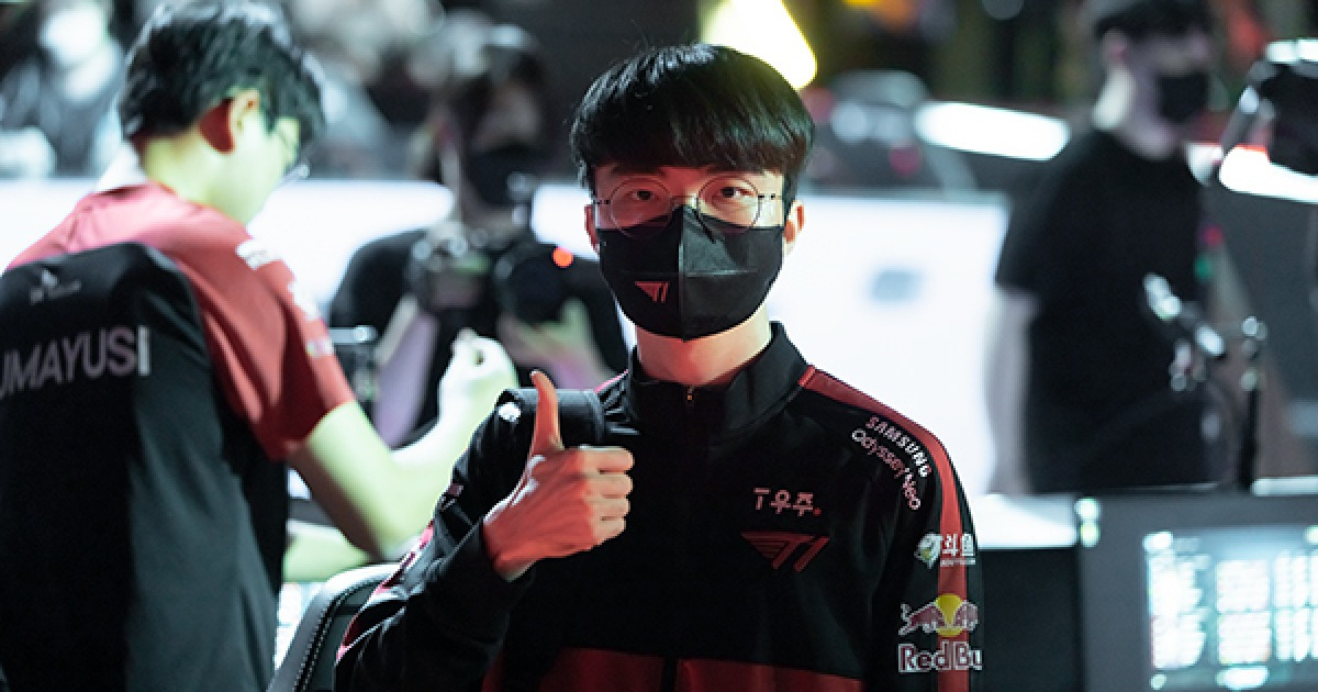 [LCK PO] DK 공세 막아낸 T1, 젠지 기다리는 결승 진출(종합)