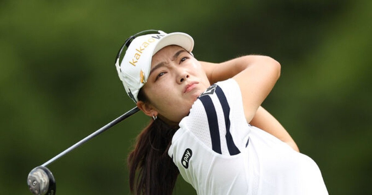KLPGA 첫 우승 한진선, 세계랭킹 53계단 도약..140위
