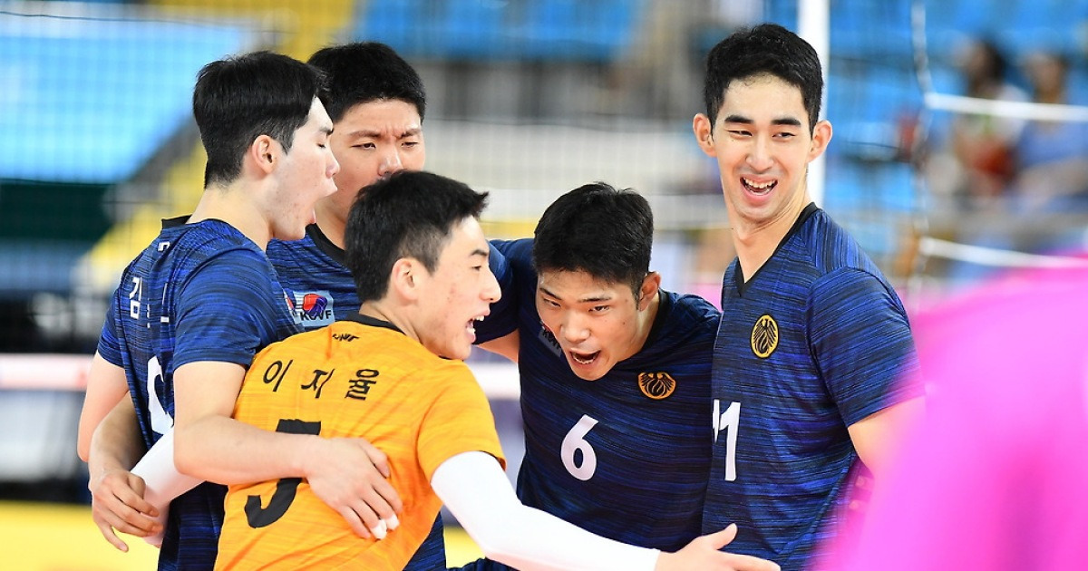 '블로킹 14개' 상무, 높이 앞세워 OK금융그룹 제압..KOVO컵 유종의 미