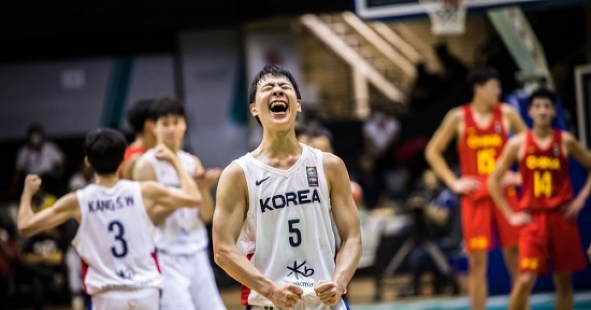 18년 만에 만리장성 넘다! 한국 U18, 10년 만에 결승 진출
