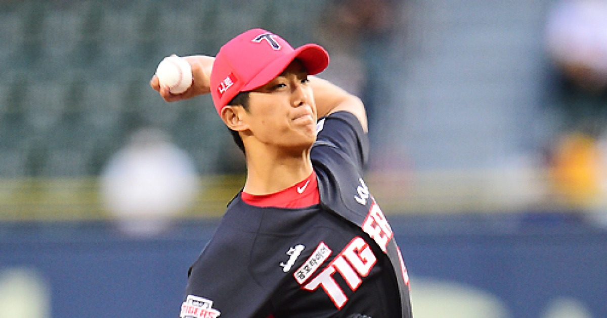 "전광판 한번 봐" 대투수 한마디에 깜짝, KIA 151km 영건의 깨달음