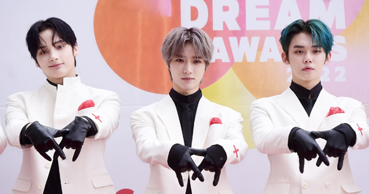 [TD포토] TXT 휴닝카이-범규-연준 '넘치는 카리스마' (2022 K글로벌 하트 드림 어워즈)