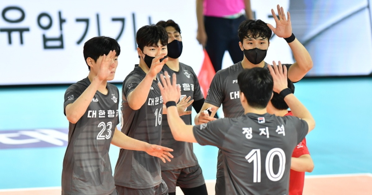 '임동혁 35점' 대한항공, 우리카드 꺾고 KOVO컵 결승행