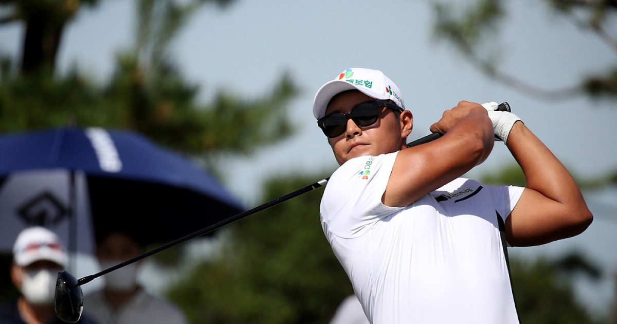 2주 연속 우승 노리는 서요섭, KPGA 투어 LX 챔피언십 이틀째 선두