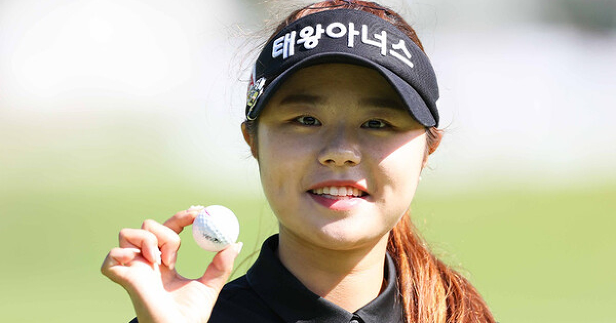 유지나, 홀인원에 샷이글까지..'티볼리' 차량과 인연 [KLPGA KG·이데일리]