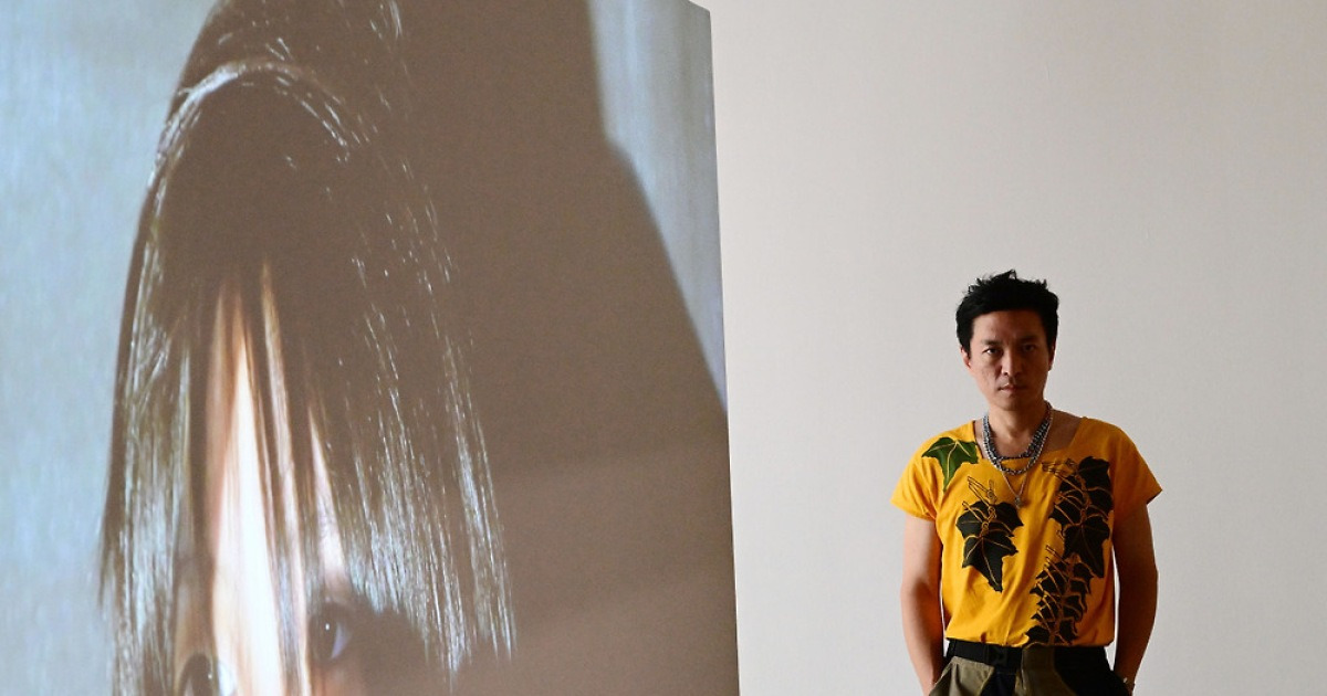 [Korean Artists of Note] Artist Kim Sung-hwan's layered works expand organically