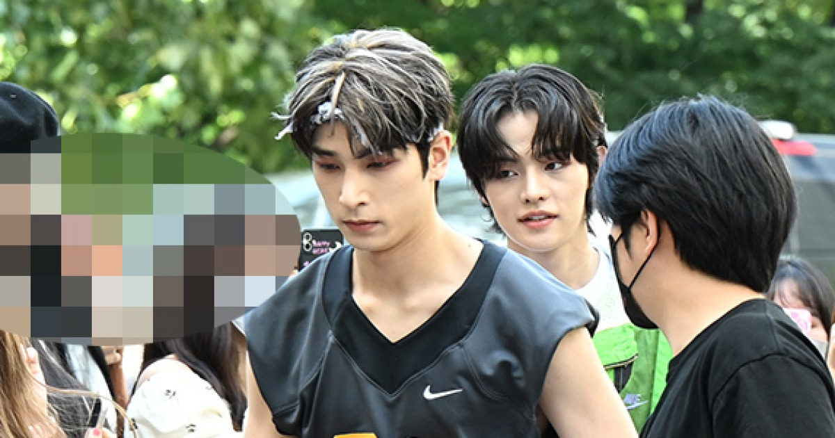 BAE173 한결, 진지하게 출근 [포토엔HD]