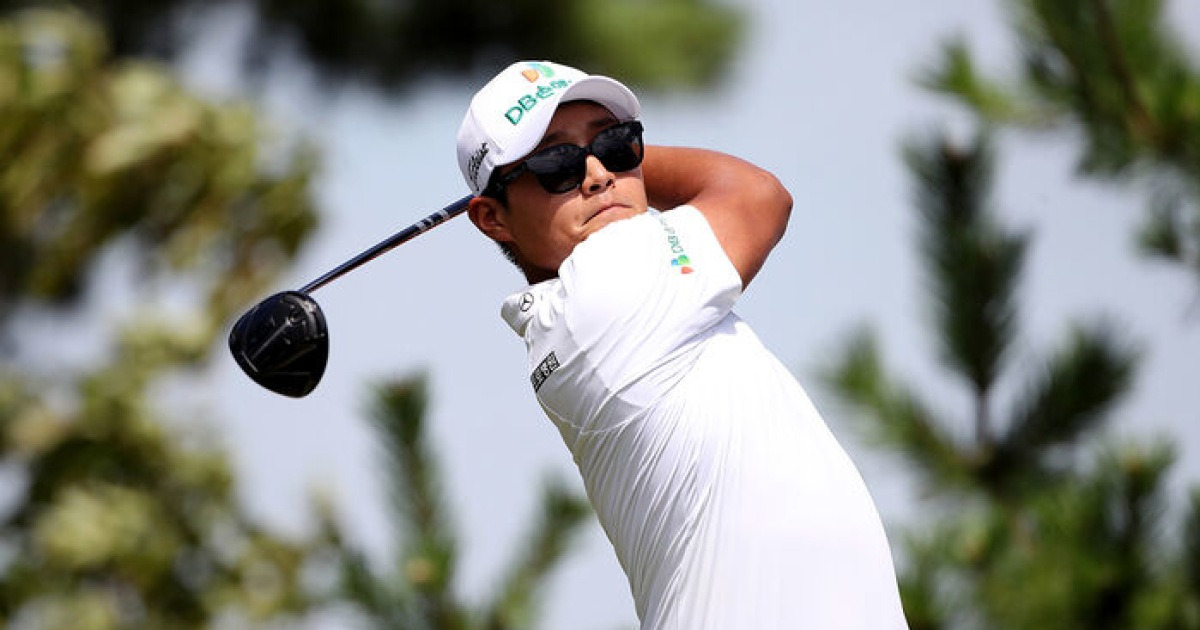 서요섭, 코리안투어 LX챔피언십 3R 8타 차 선두..2연승 눈앞