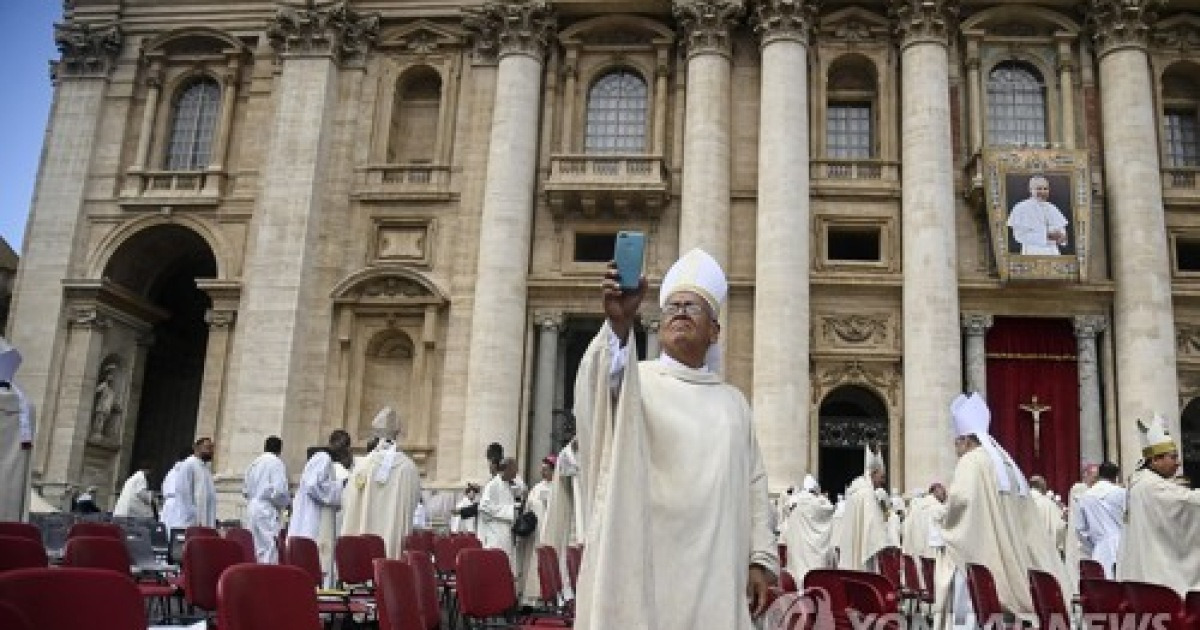 VATICAN POPE BEATIFICATION