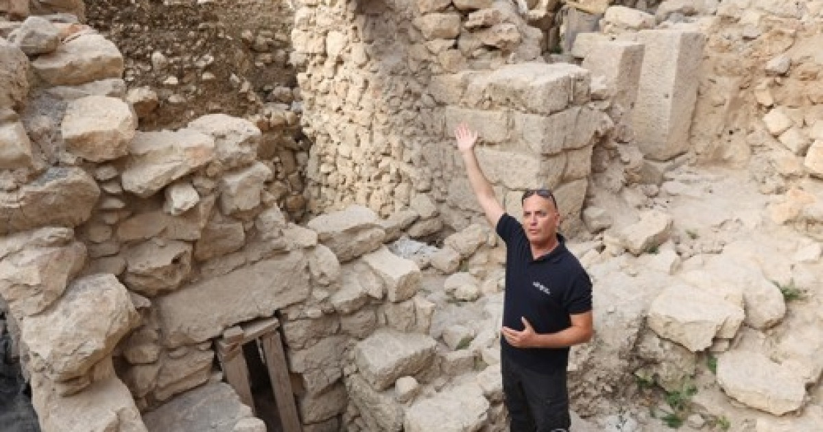 ISRAEL ARCHEOLOGY