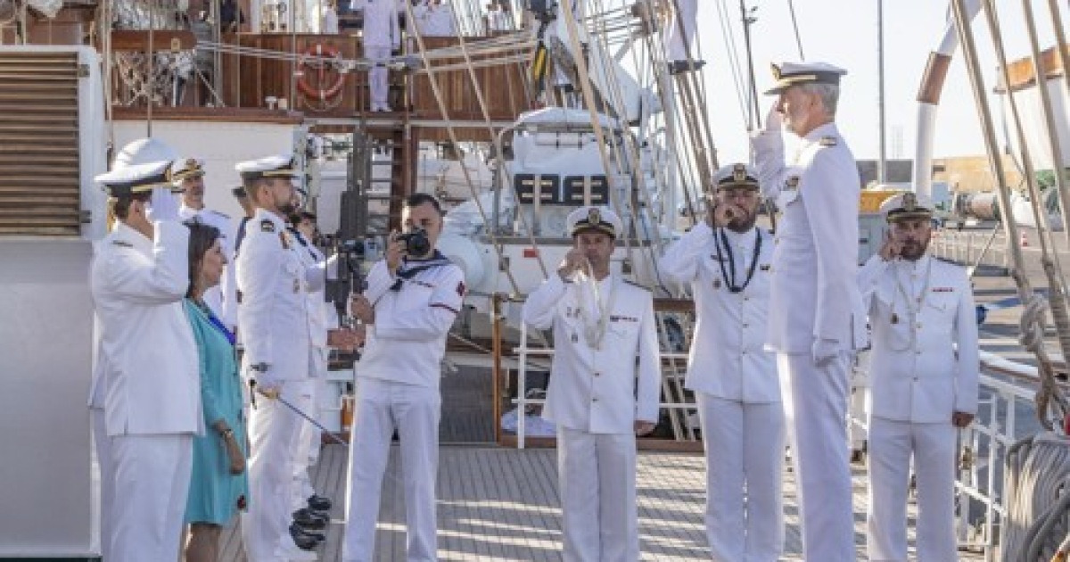SPAIN ROYALTY NAVY