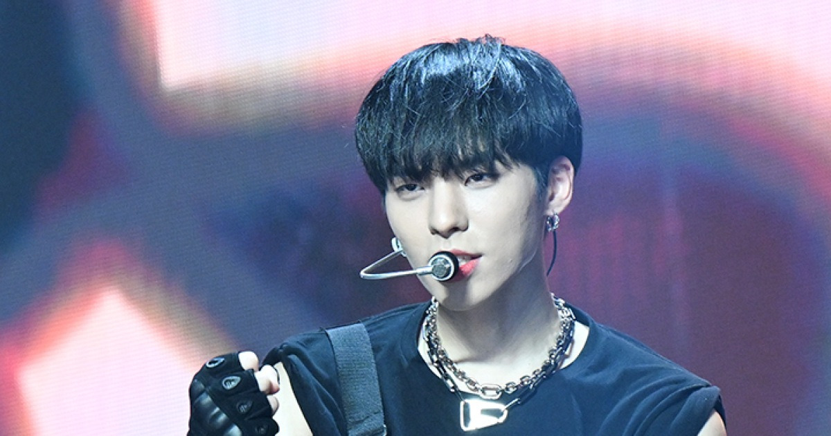 CIX 비엑스(BX), 눈빛에서 느껴지는 카리스마 [포토엔HD]