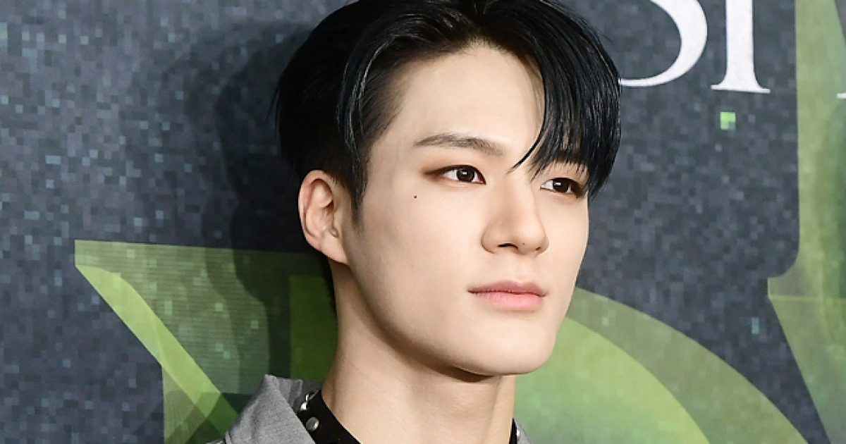 [TD포토] NCT DREAM 제노 '넘치는 외모 자신감'