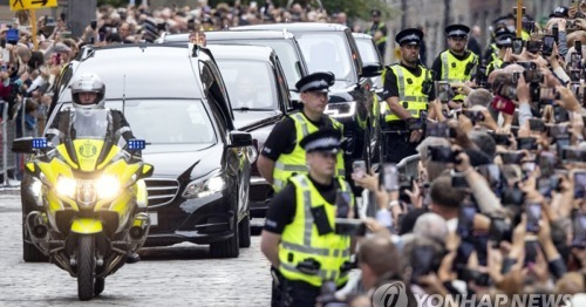 BRITAIN QUEEN ELIZABETH II
