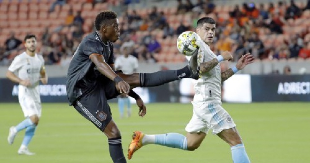 MLS Revolution Dynamo Soccer
