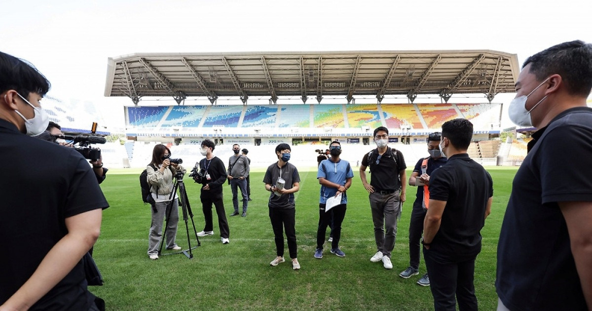 63년 만에 아시안컵 유치 노리는 KFA.."2002 월드컵 열기 재현 기대"