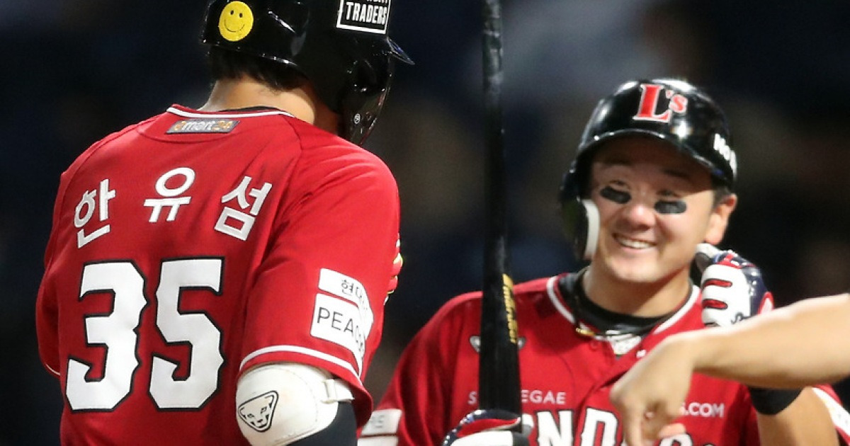 '5홈런 쇼! 박종훈 7이닝 완벽' SSG, NC에 10-0 대승[창원 리뷰]