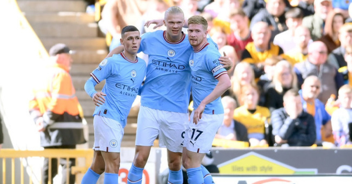 [EPL 리뷰] '홀란드 11호골+KDB 2도움' 맨시티, '황희찬 교체' 울버햄튼 3-0 격파..'선두 등극'